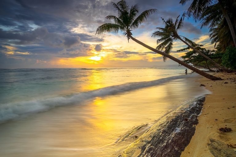 Pesona Pantai Base-G Yang Ada Di Pulau Papua